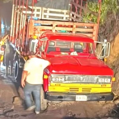 Vía Bucaramanga - San Vicente de Chucurí cerrada por lluvias